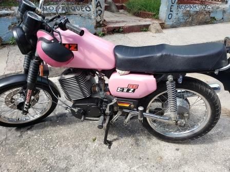 📢 Se vende moto ETZ-250.completa alemán Sin defectos. 53537497
